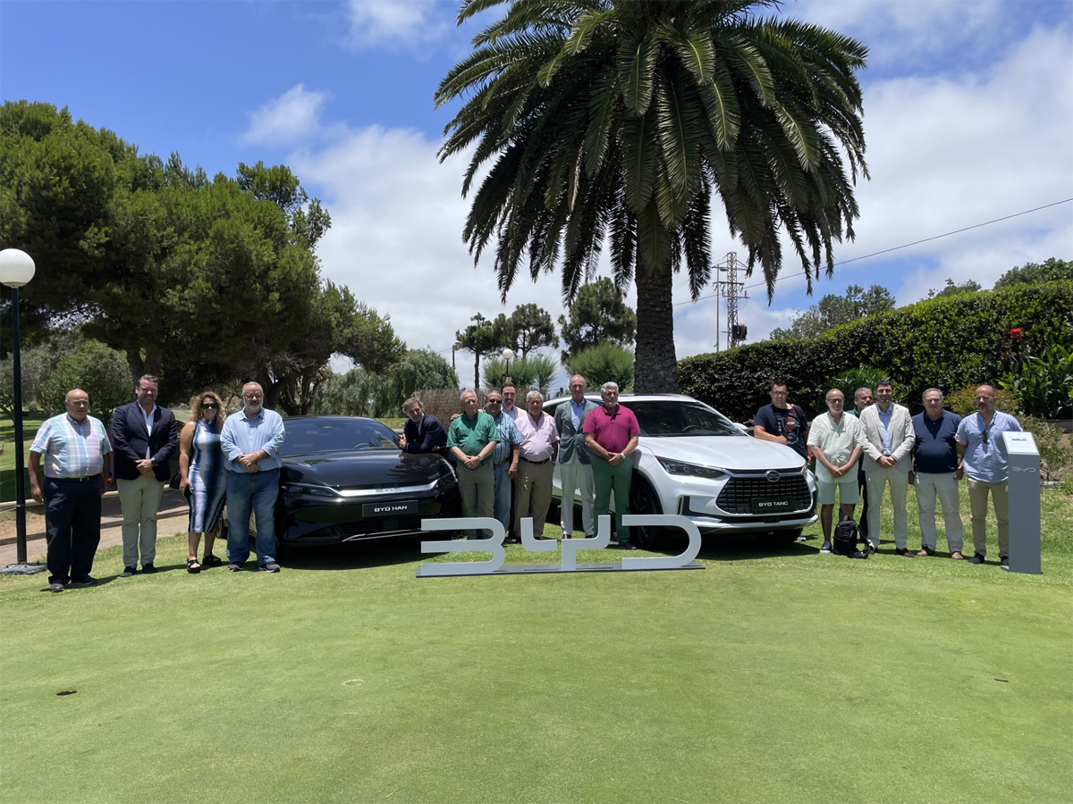 BYD ha presentado su novedosa gama 100% eléctrica para Canarias: ATTO 3 ...